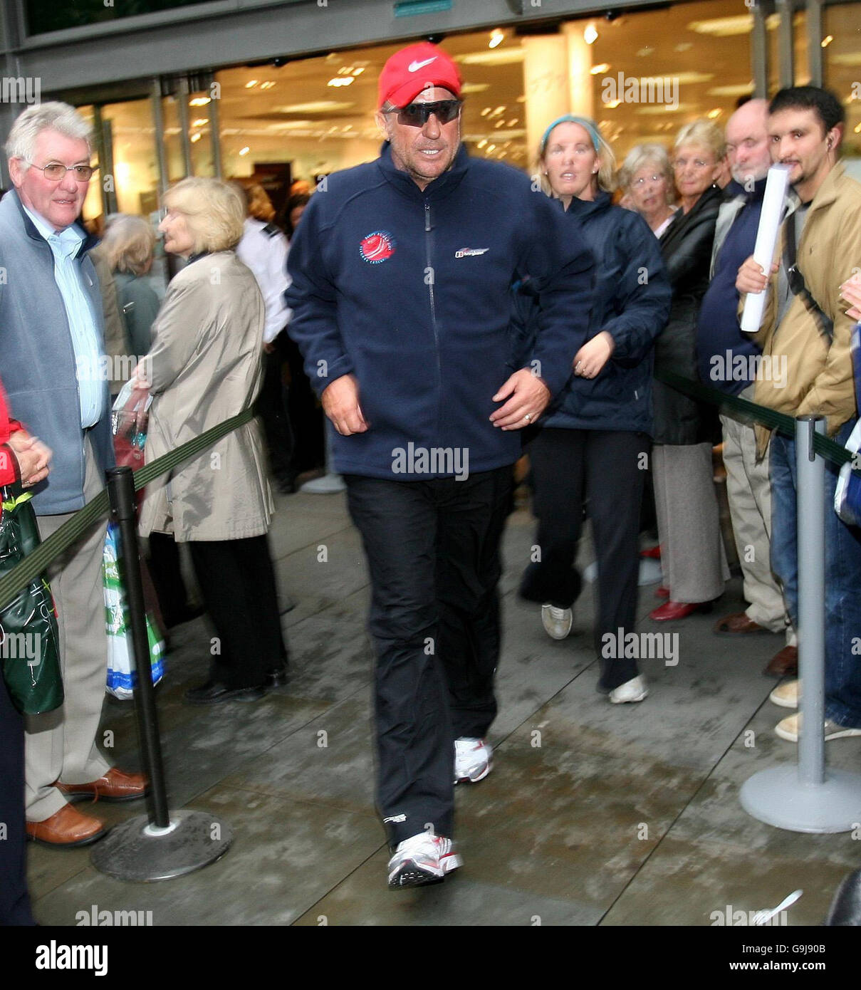 Walk - Ian Botham - Manchester Stock Photo - Alamy