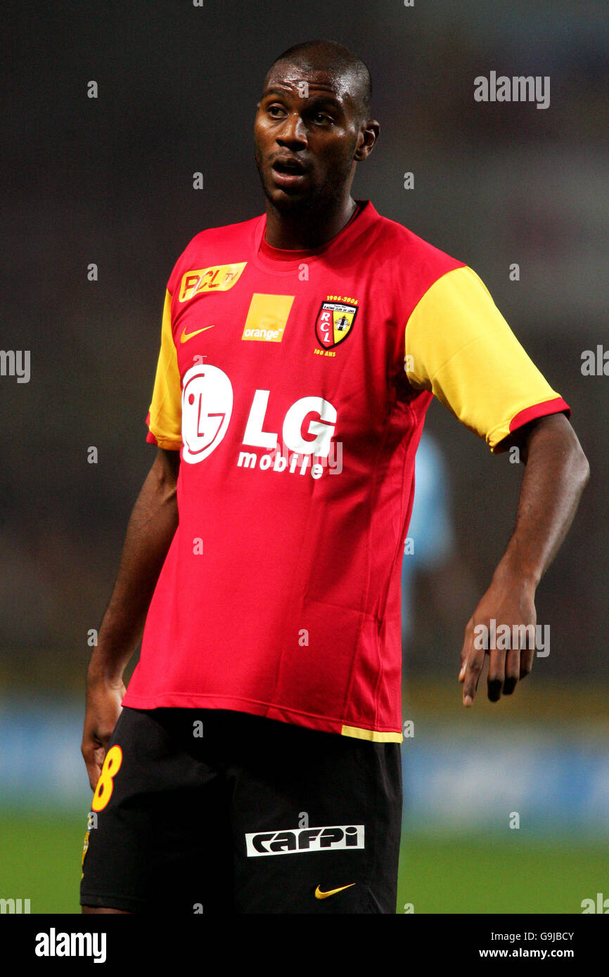 Soccer - French Premiere Division - Lens v Olympique Marseille - Stade ...