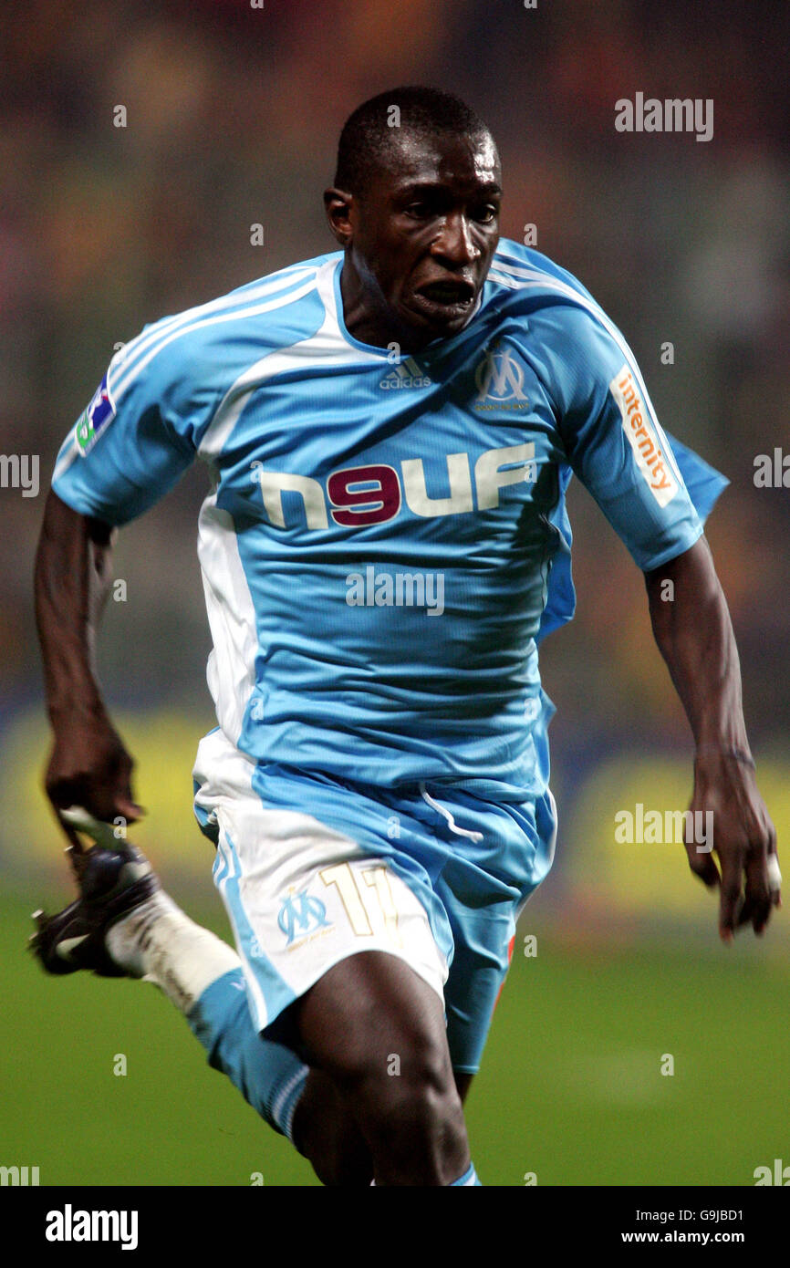 Soccer - French Premiere Division - Lens v Olympique Marseille - Stade ...