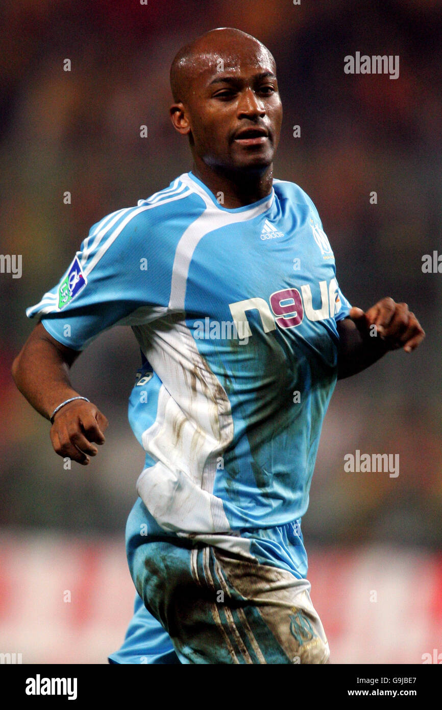 Soccer - French Premiere Division - Lens v Olympique Marseille - Stade ...