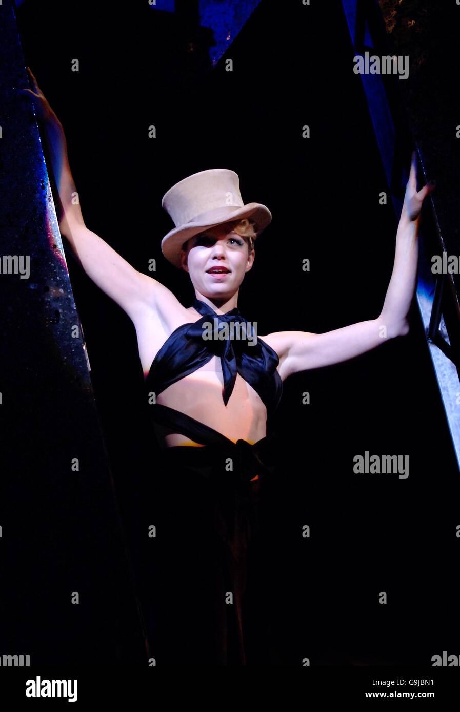 Cabaret photocall lyric theatre hi-res stock photography and images - Alamy