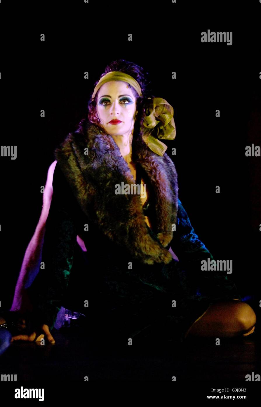 Cabaret musical hi-res stock photography and images - Alamy