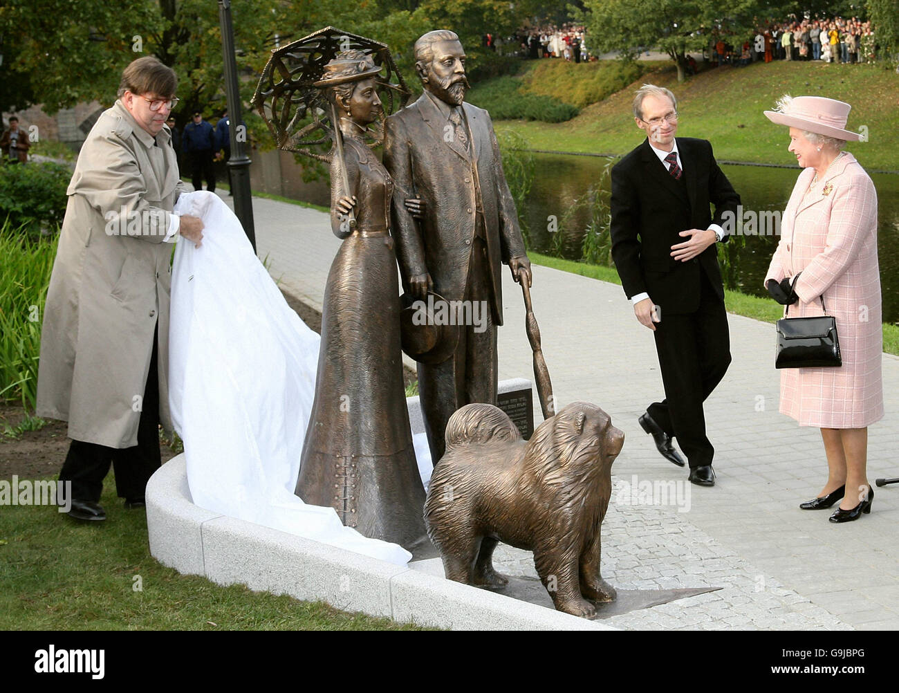 Britain's Queen Elizabeth II unveils the Armitstead Statue after a few ...