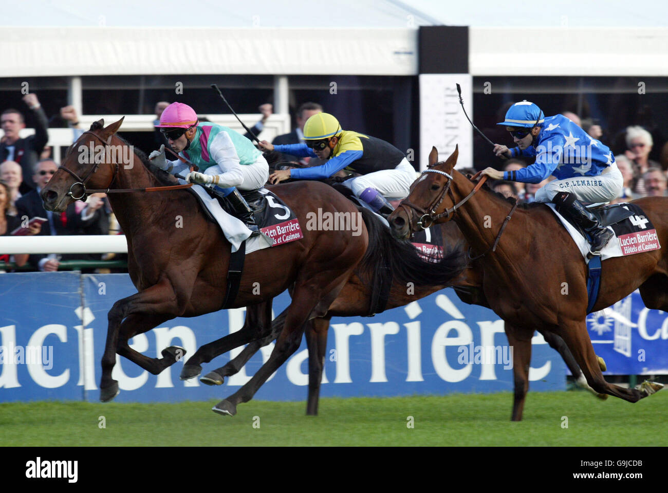 Arc de triomphe race hi-res stock photography and images - Alamy