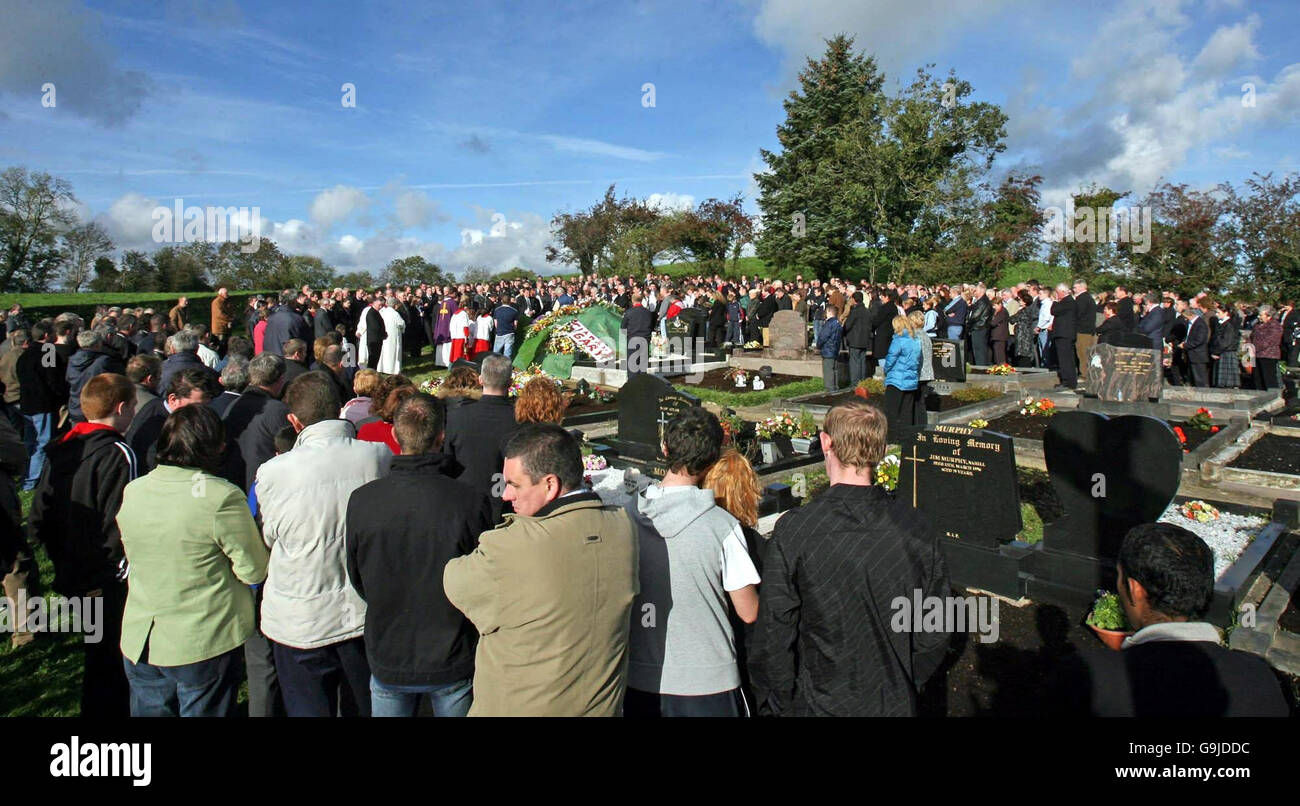 Village threemilehouse hi-res stock photography and images - Alamy