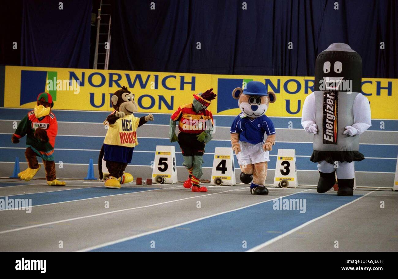 L r mega monkey hi-res stock photography and images - Alamy