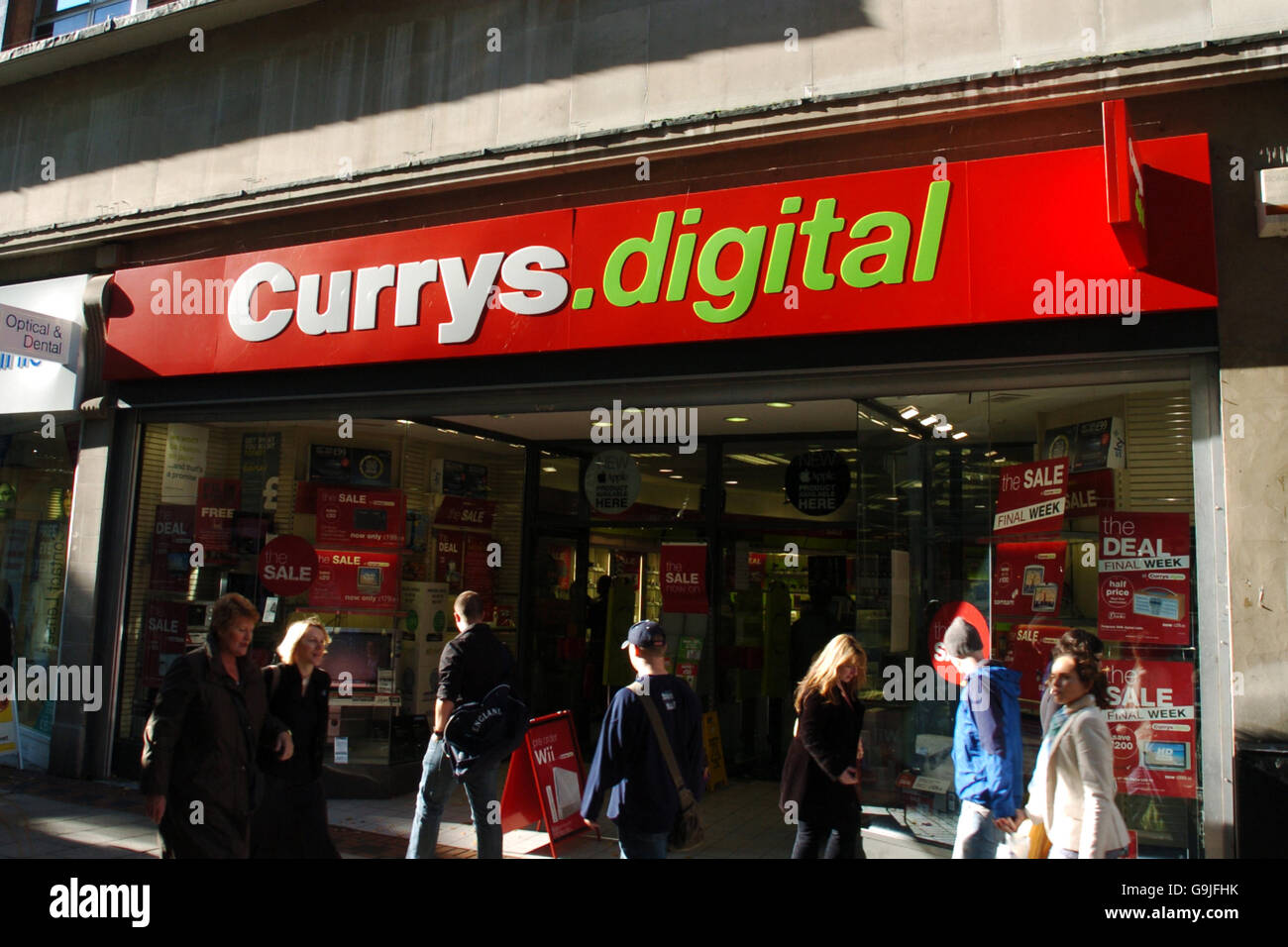 Currys shop, Nottingham Stock Photo - Alamy