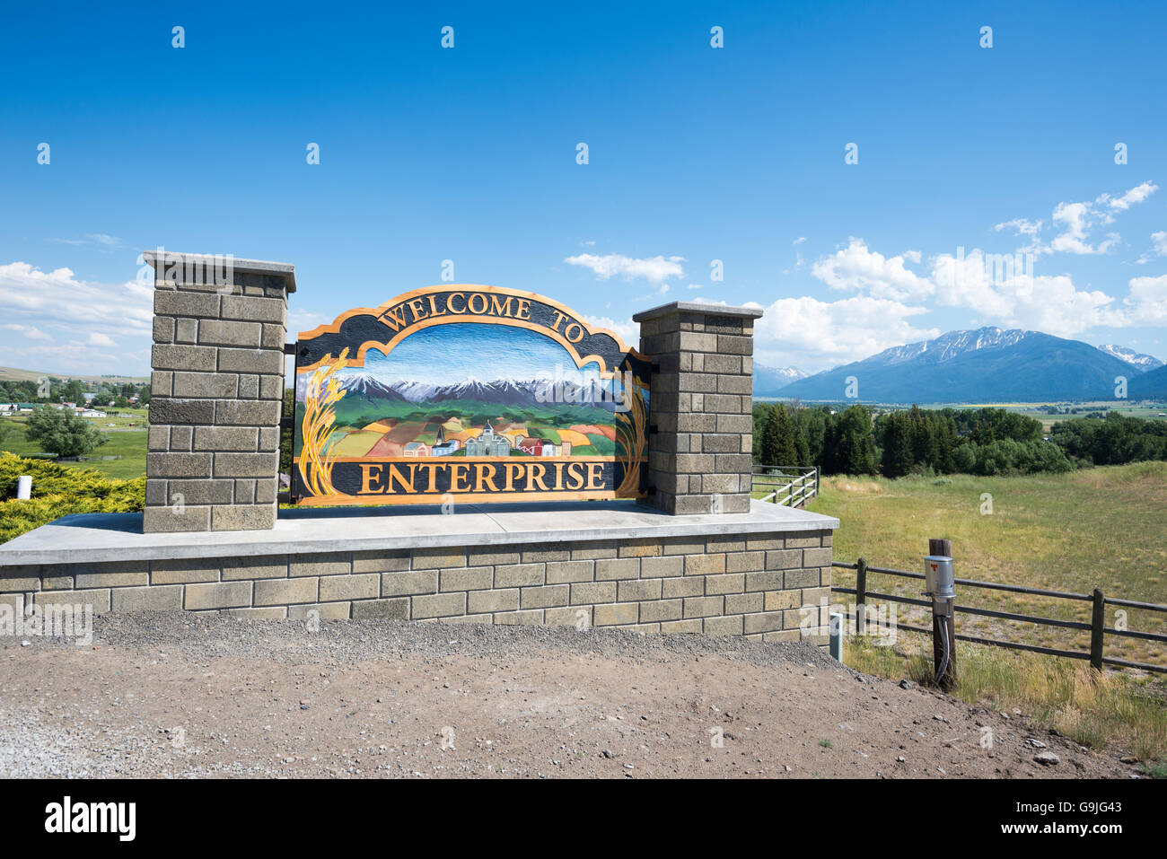 Artistic welcome sign to the town of Enterprise in Oregon's Wallowa ...