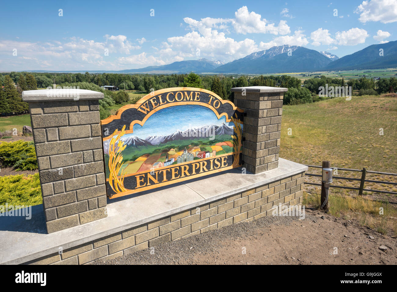 Artistic welcome sign to the town of Enterprise in Oregon's Wallowa ...
