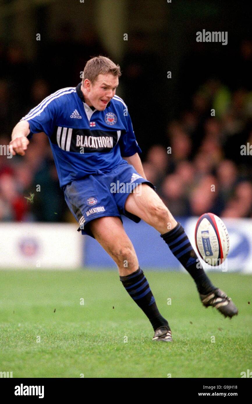 Matt perry kicks for bath hi-res stock photography and images - Alamy