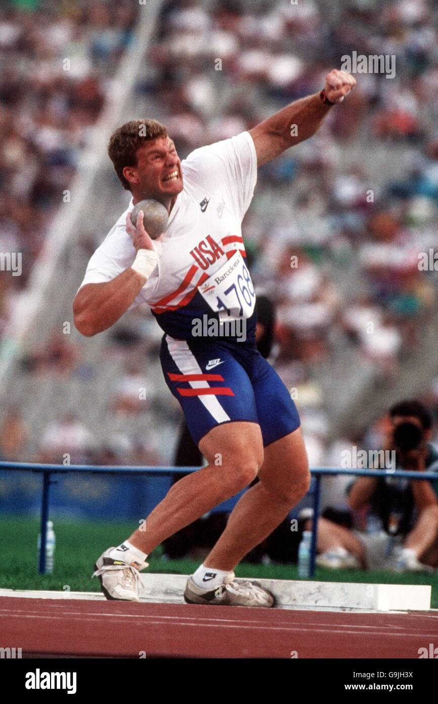 Michael stulce usa wins gold in the shotput hi-res stock photography ...