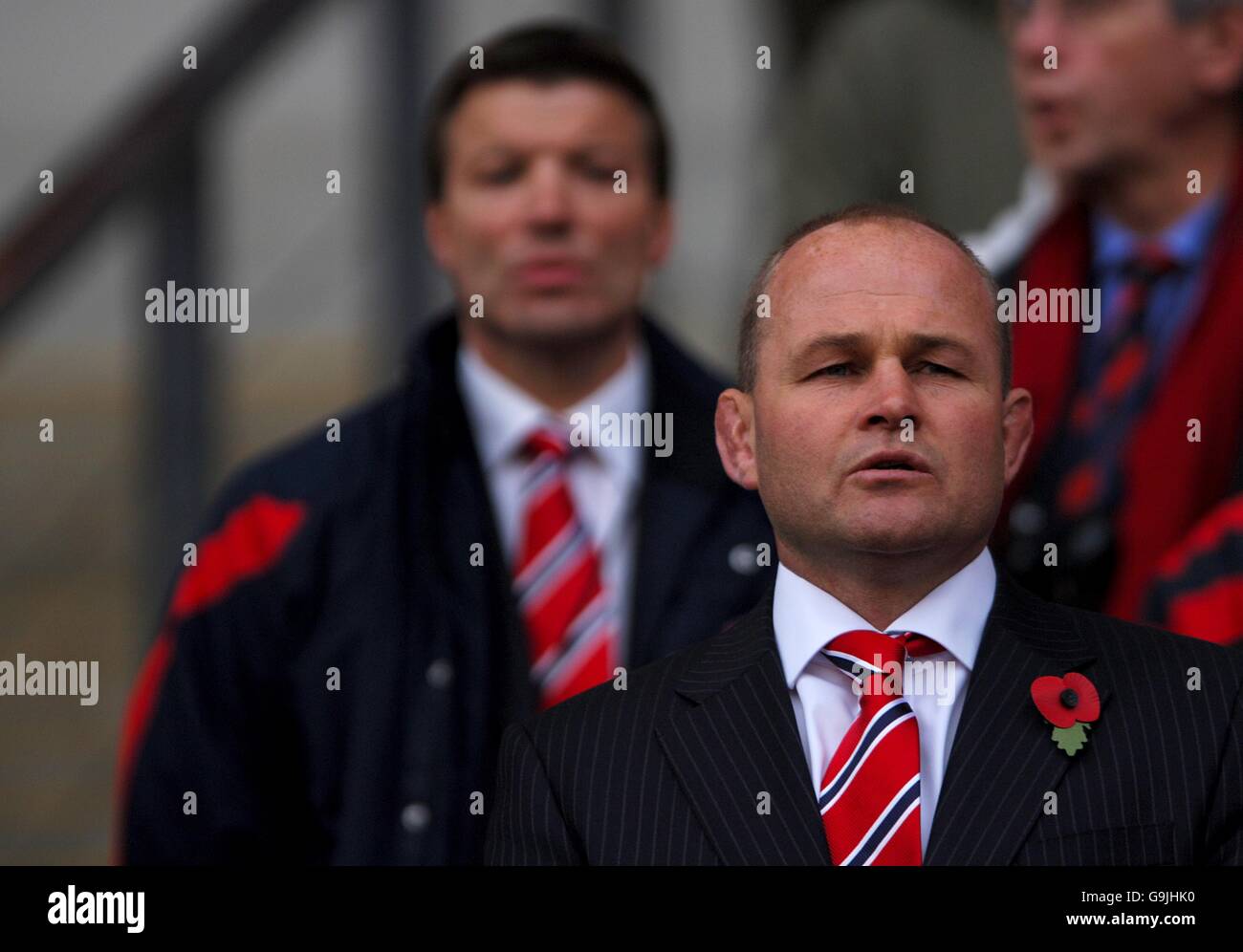 England elite director hi-res stock photography and images - Alamy