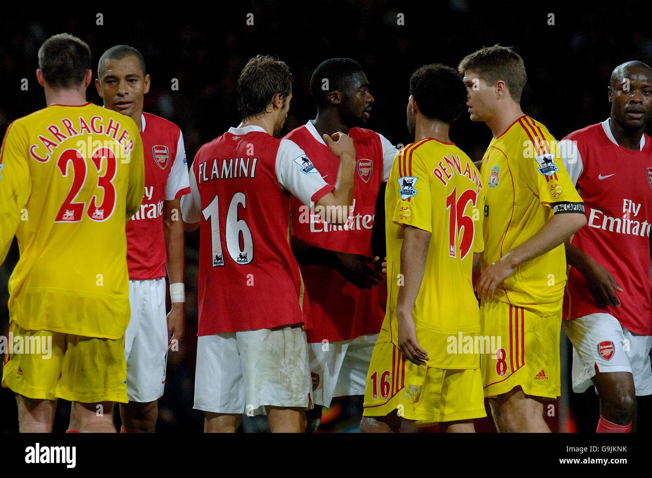 Celebration shake hands football hi-res stock photography and images ...