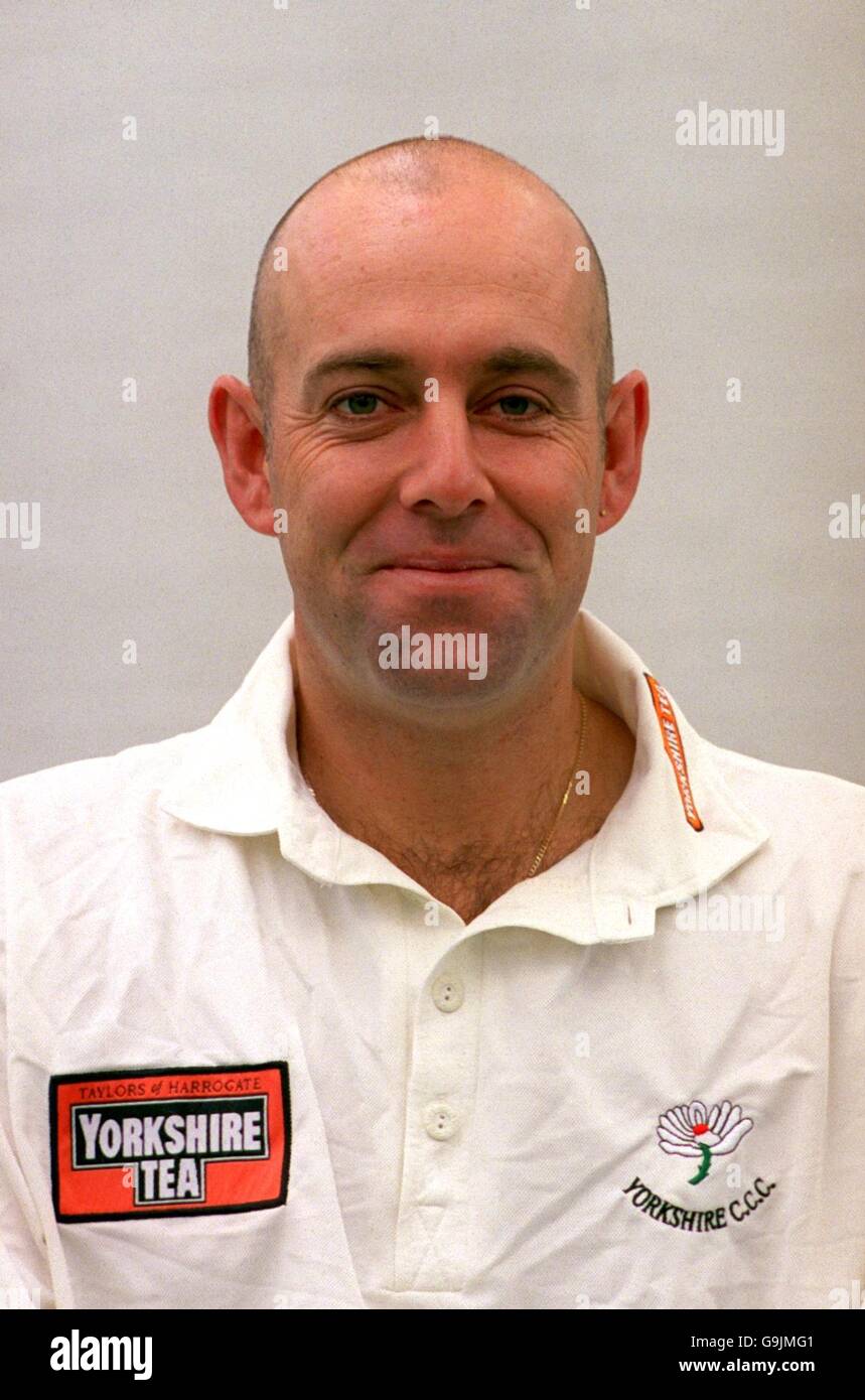 Cricket yorkshire ccc photocall darren lehmann hi-res stock photography ...