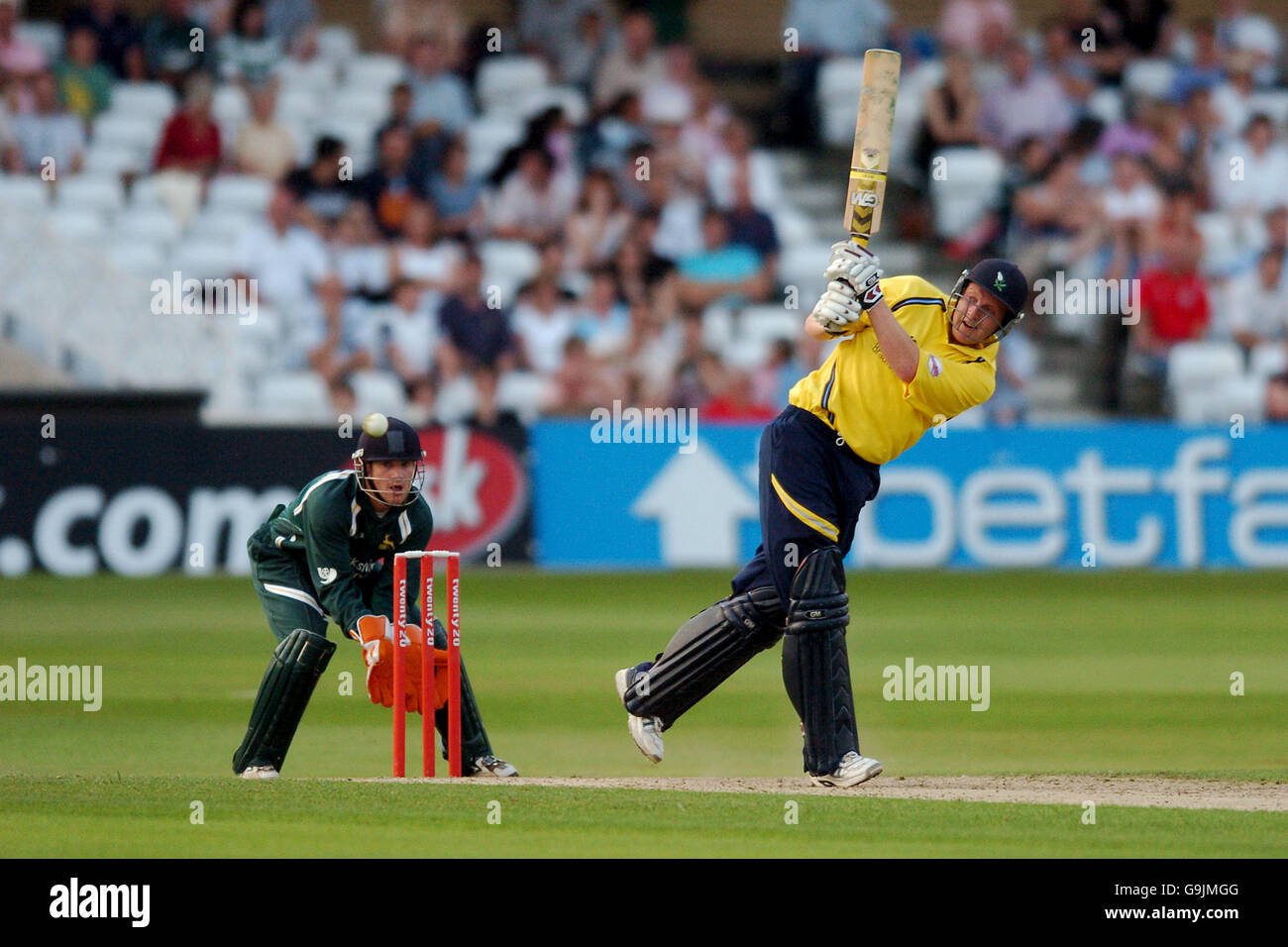 Notts outlaws chris read hi-res stock photography and images - Alamy