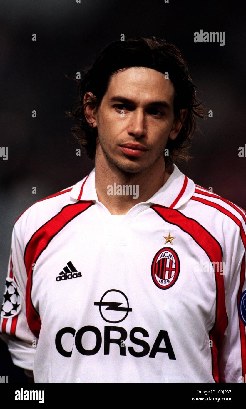 Demetrio albertini ac milan hi-res stock photography and images - Alamy