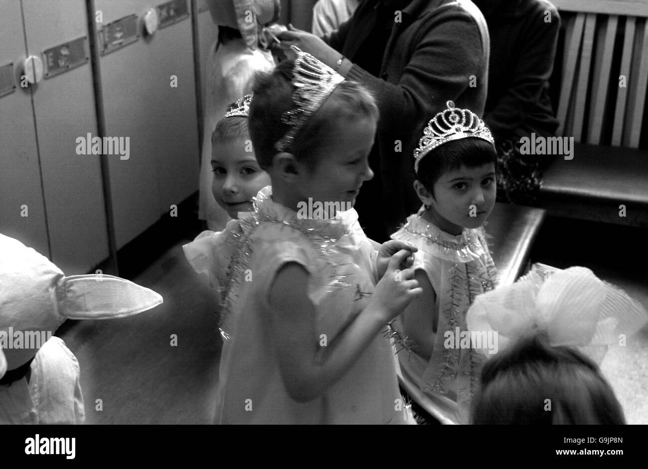 Russia homeless children Stock Photo - Alamy