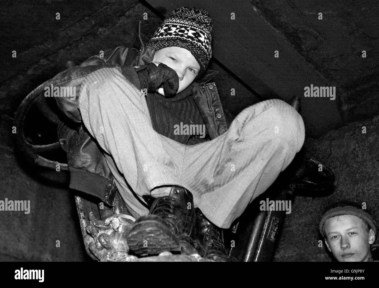 Russia homeless children Stock Photo - Alamy