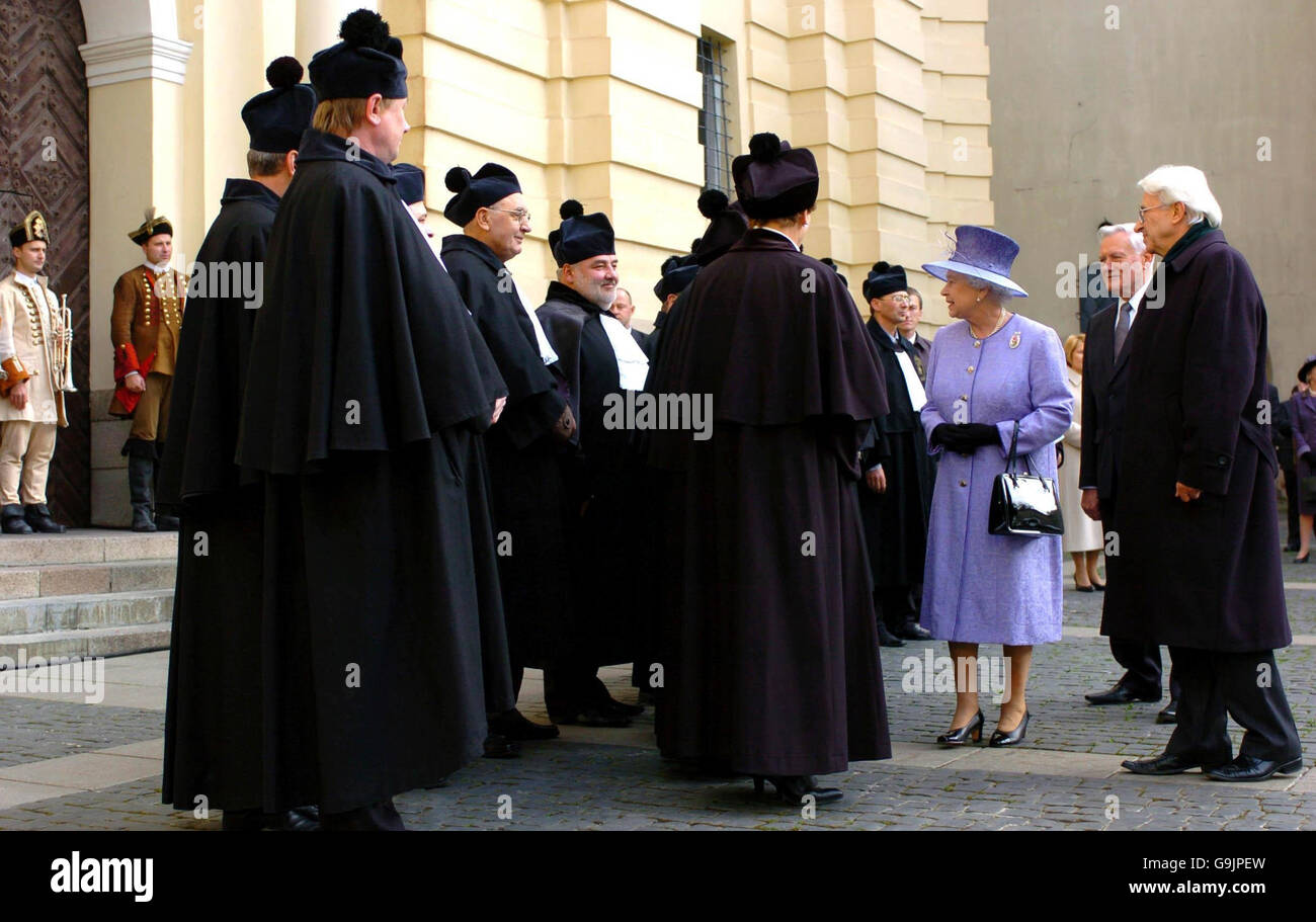 Royalty - Queen Elizabeth II State Visit to Lithuania Stock Photo - Alamy Royalty - Queen Elizabeth II State Visit to Lithuania Stock Photo - Alamy