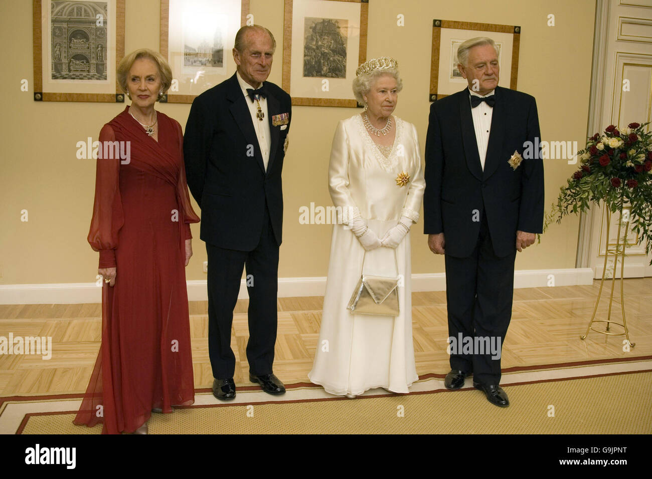 Royalty - Queen Elizabeth II State Visit to Lithuania Stock Photo - Alamy