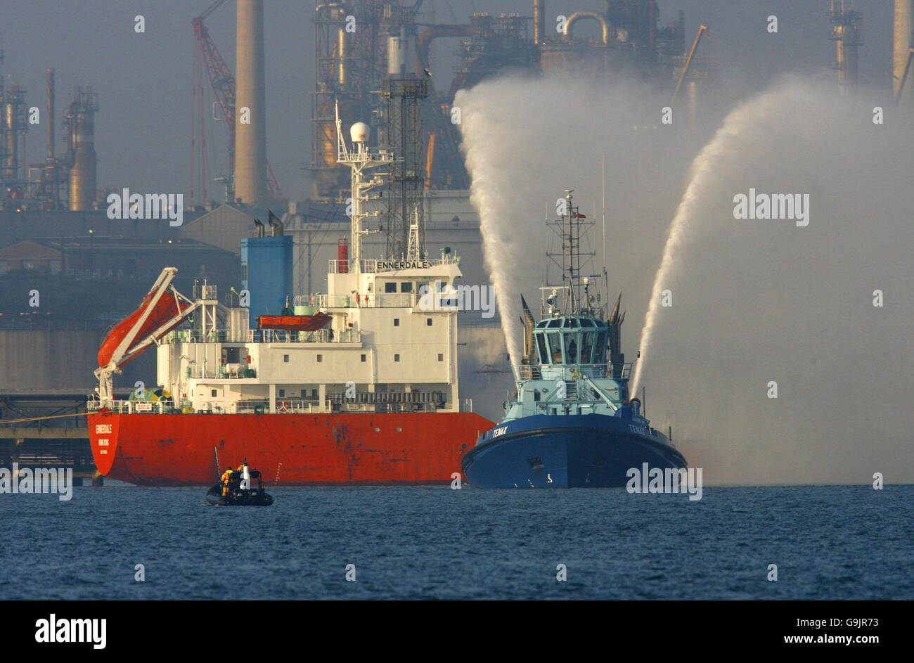 Exxon mobil tanker hi-res stock photography and images - Alamy