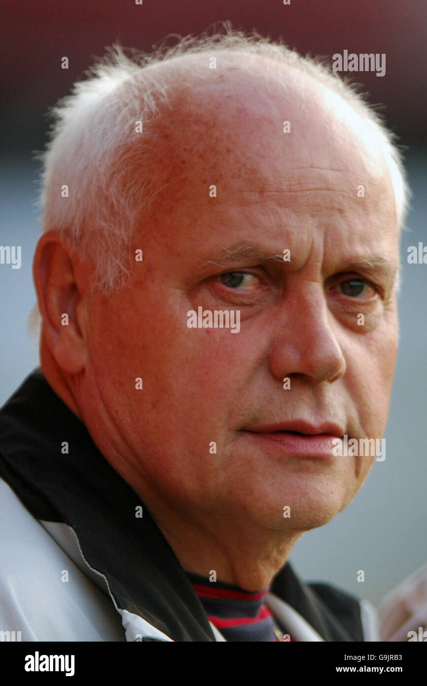 Ghana head coach hi-res stock photography and images - Alamy