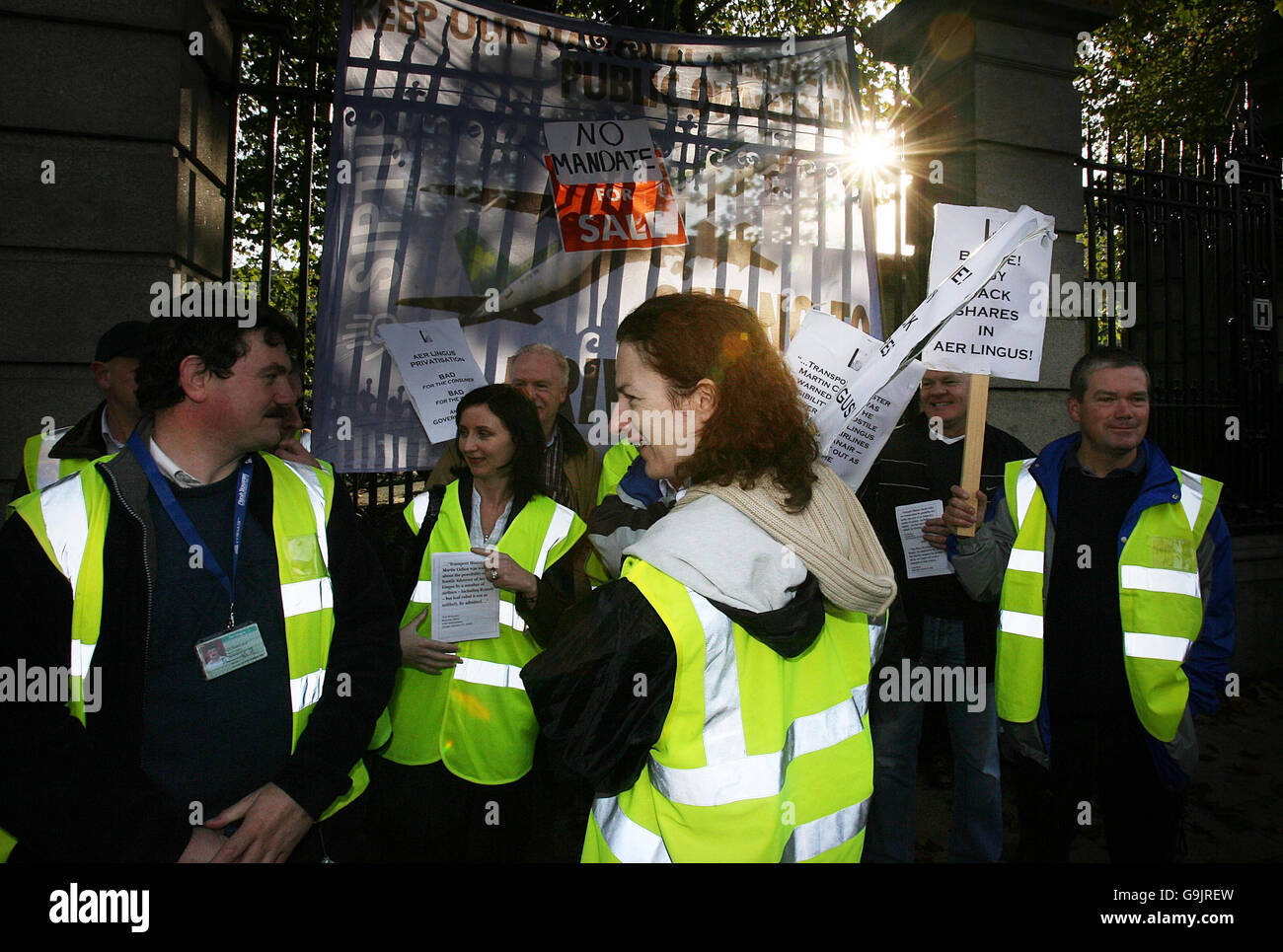 SIPTU Aer Lingus protest Stock Photo - Alamy