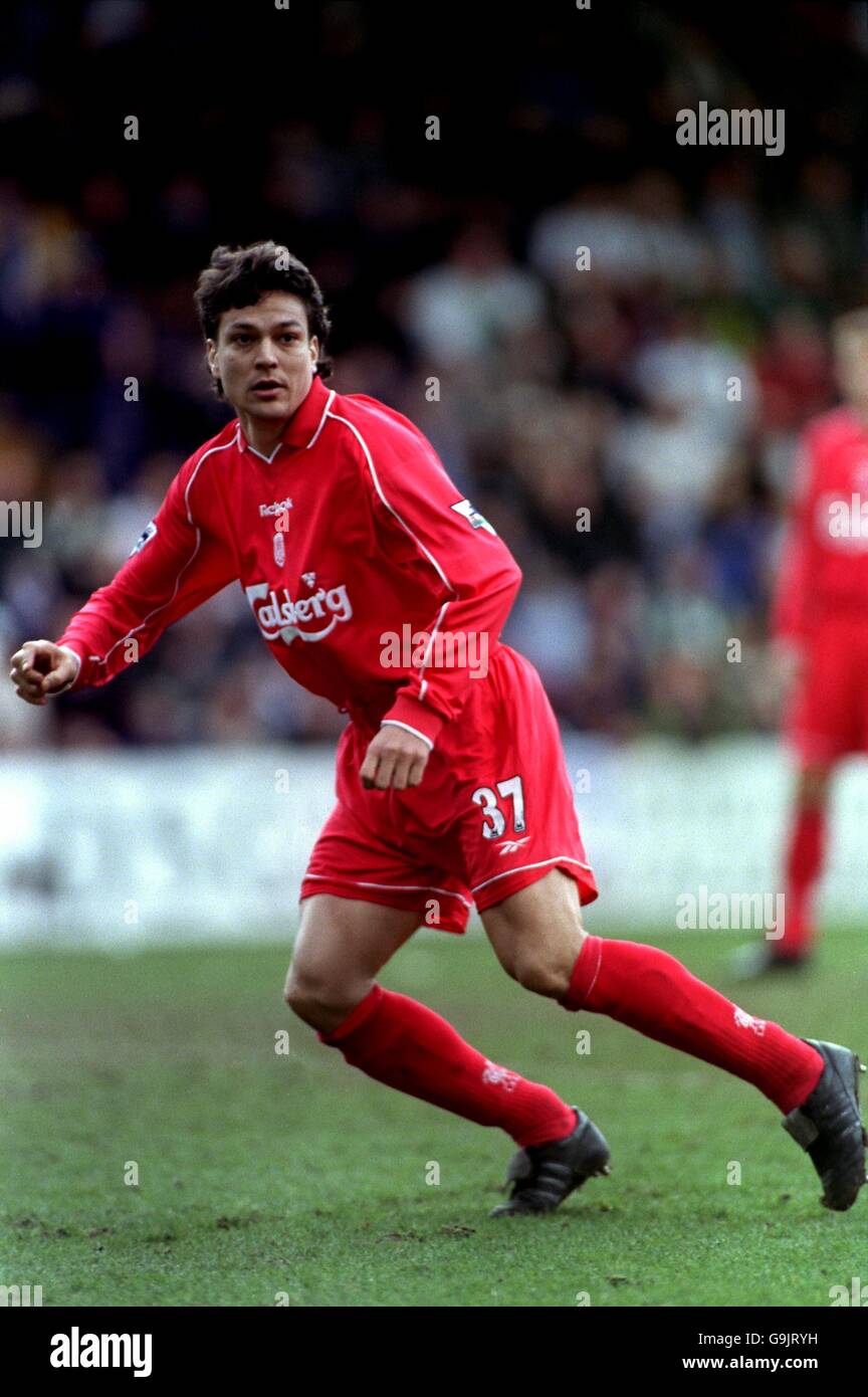 Jari litmanen liverpool hi-res stock photography and images - Alamy