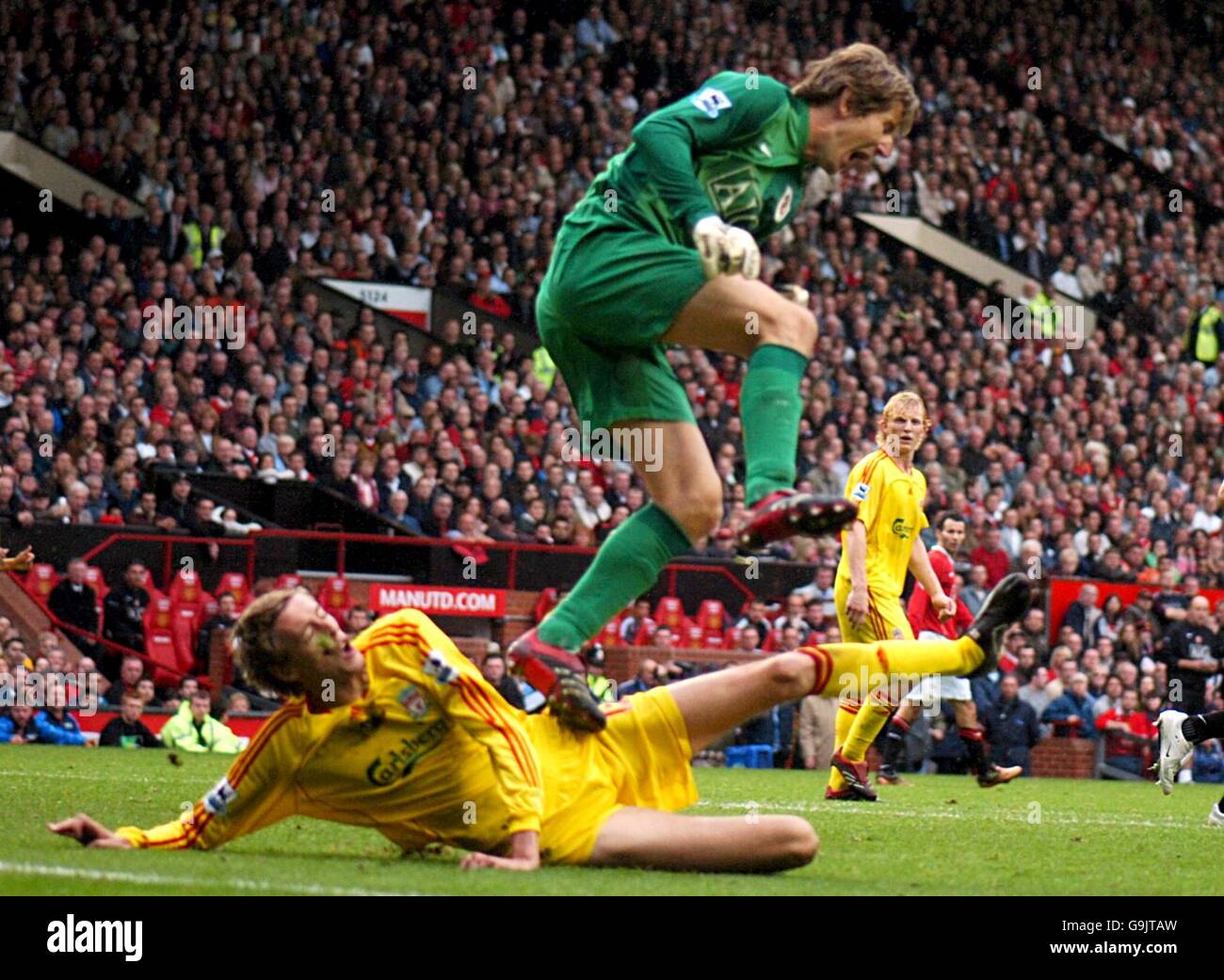 Manchester united goalkeeper edwin van hi-res stock photography and ...