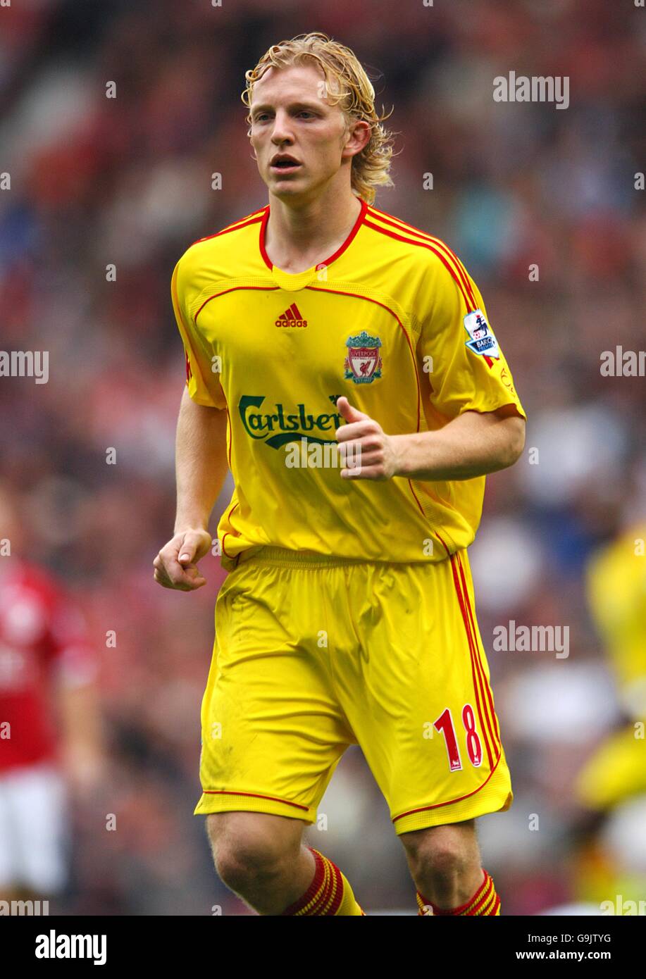 Dirk kuyt manchester united hi-res stock photography and images - Alamy