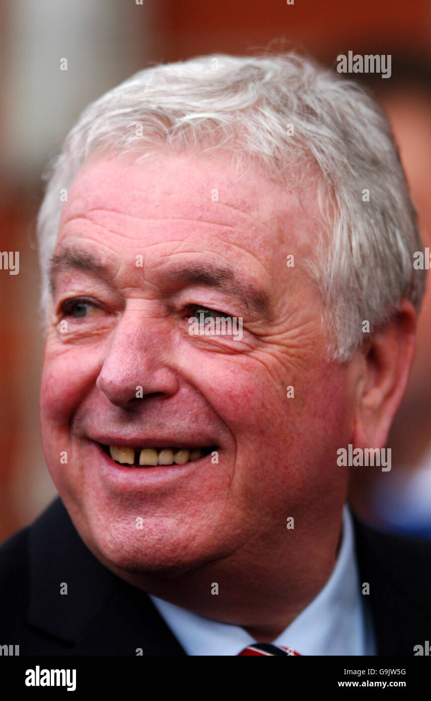 Ian callaghan liverpool and england hi-res stock photography and images ...