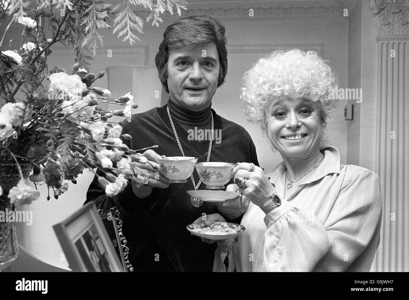 Ronnie knight barbara hi-res stock photography and images - Alamy