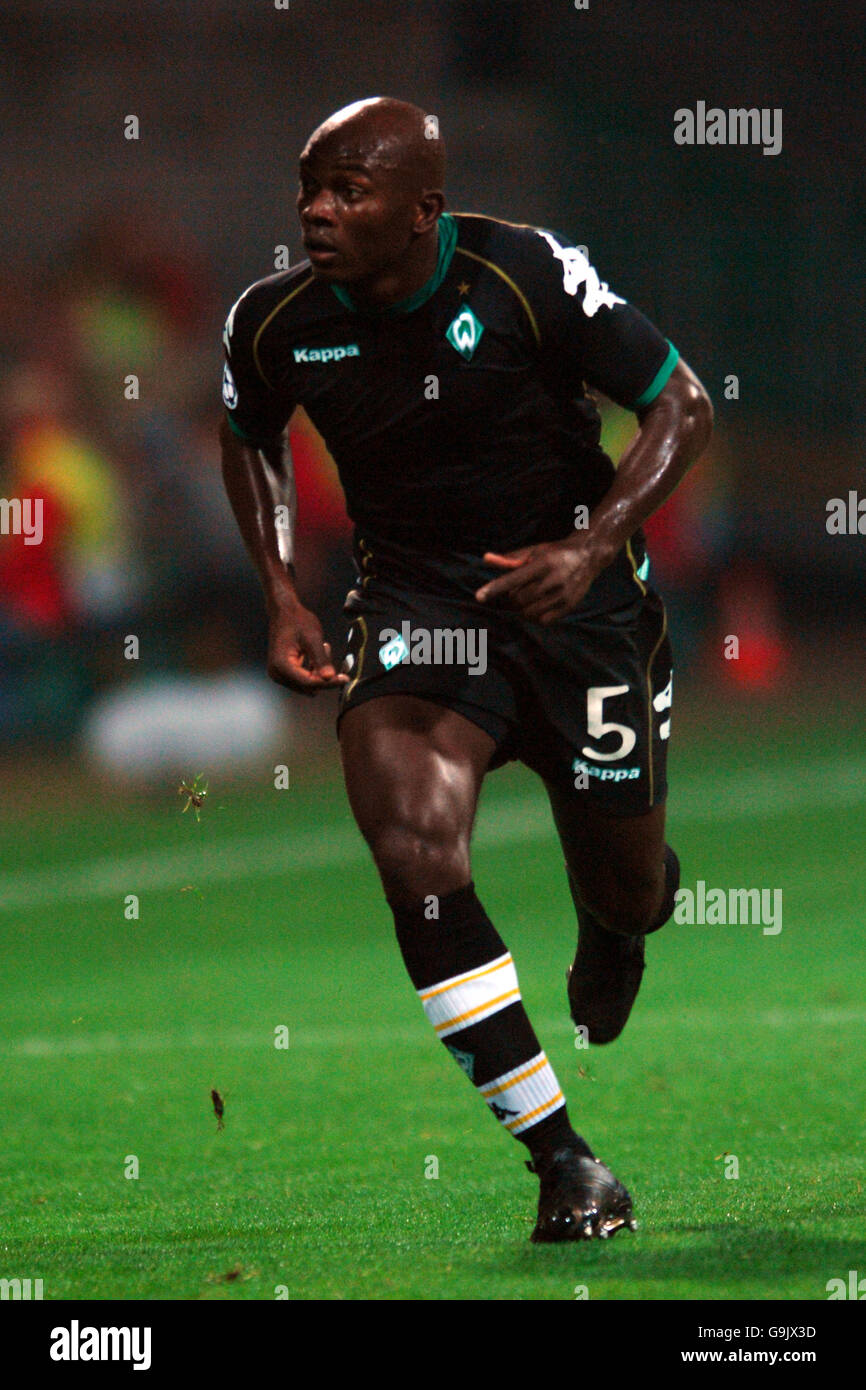 Pierre wome hi-res stock photography and images - Alamy