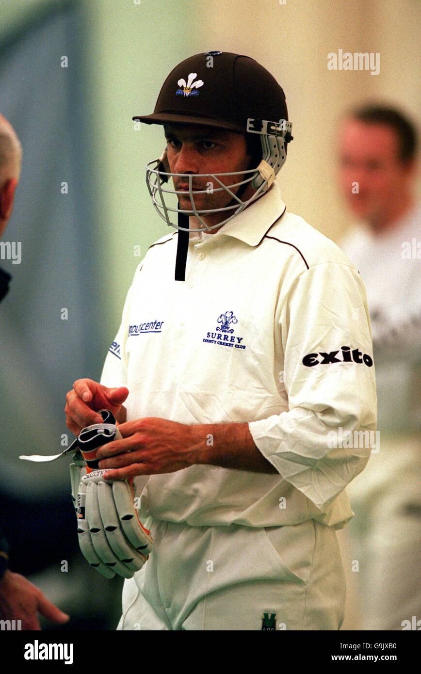 Cricket - Surrey CCC Indoor Centre - Guildford, Surrey Stock Photo - Alamy