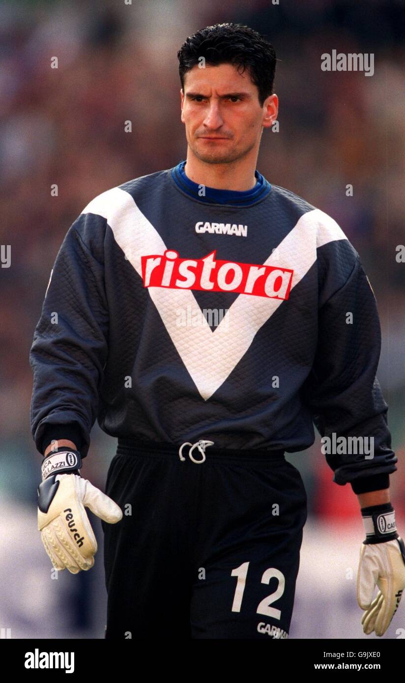 Brescia goalkeeper luca castellazzi hi-res stock photography and images ...