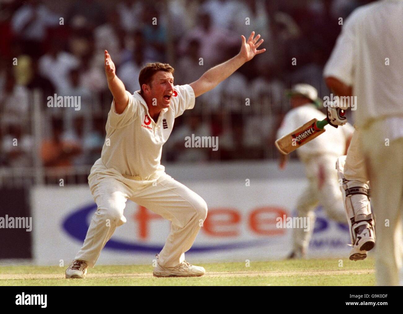 Cricket appealing robert croft hi-res stock photography and images - Alamy