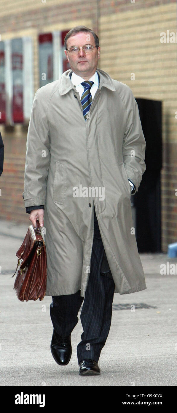 Chess prodigy's father on trial Stock Photo - Alamy