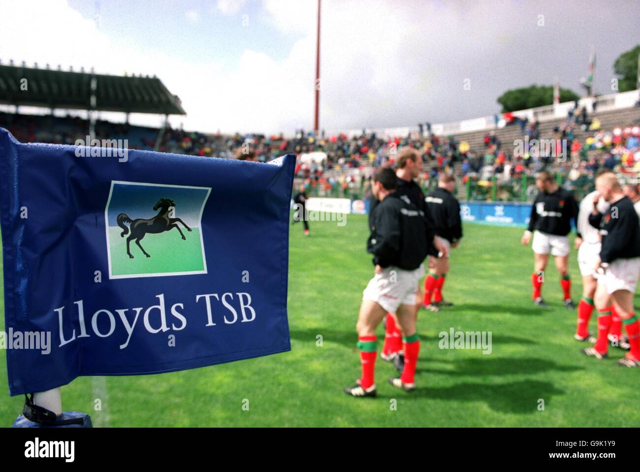 A lloyds tsb flag hi-res stock photography and images - Alamy