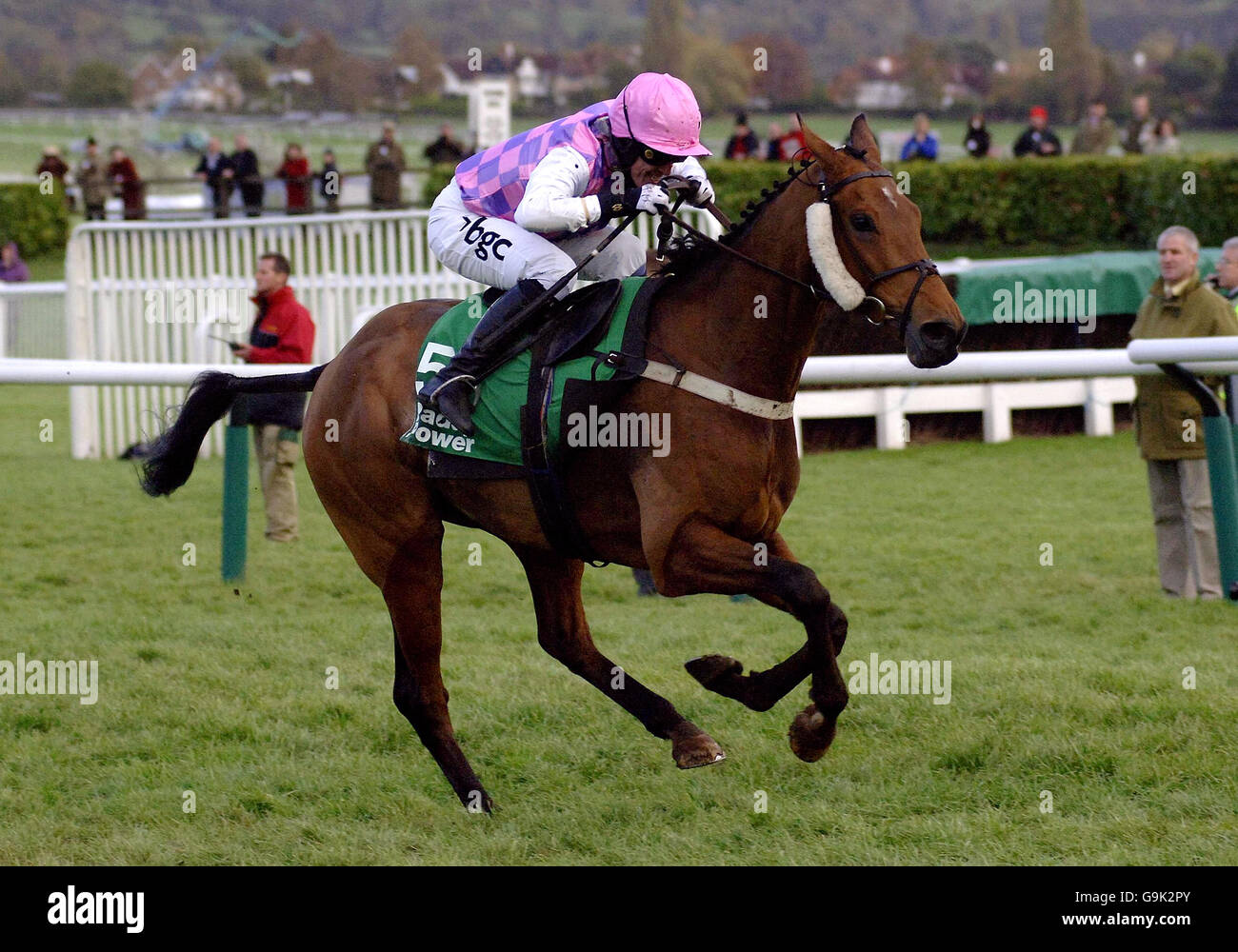 Racing - Cheltenham Stock Photo - Alamy
