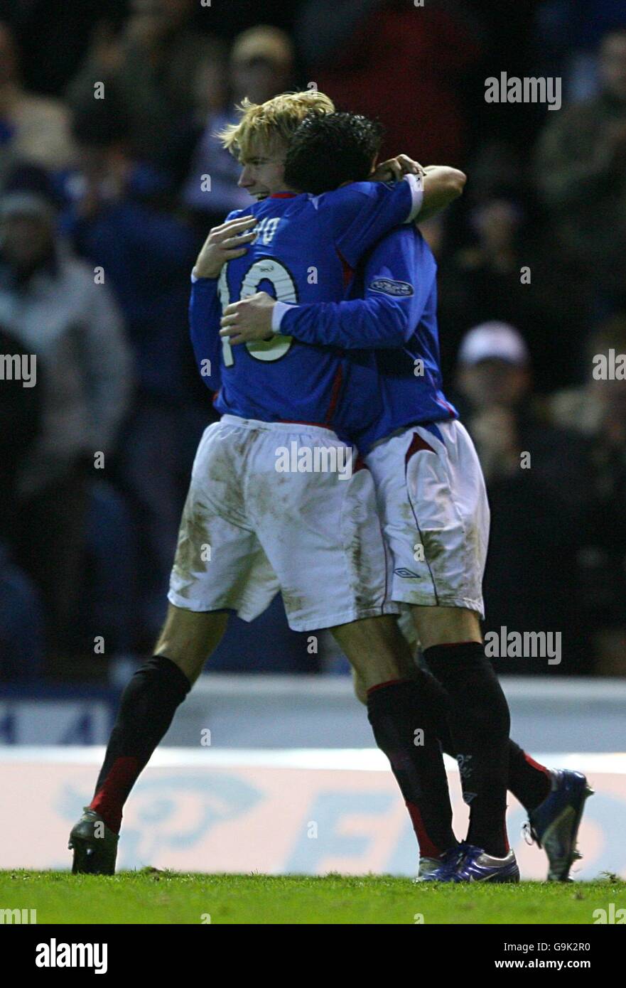Scoring second goal against rangers hi-res stock photography and images ...