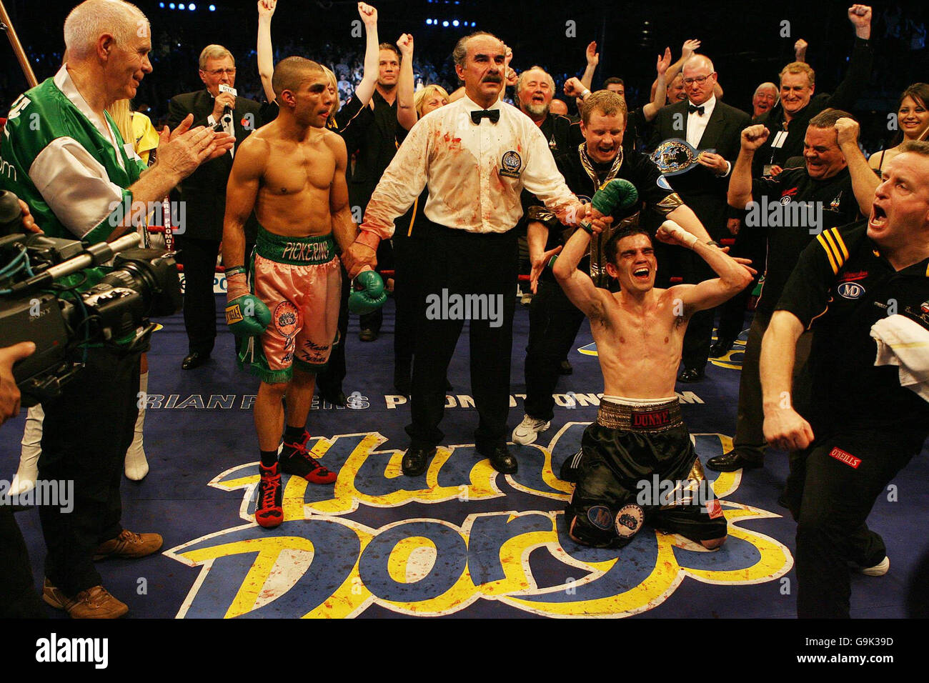 Ireland's Bernard Dunne (right, kneeling) celebrates beating England's ...