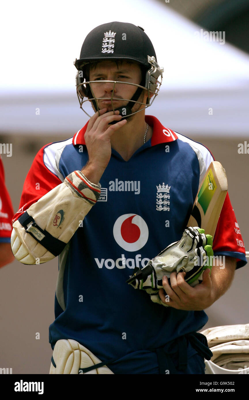 Cricket - Ashes Tour - England Training - Tuesday - The Gabba Stock ...