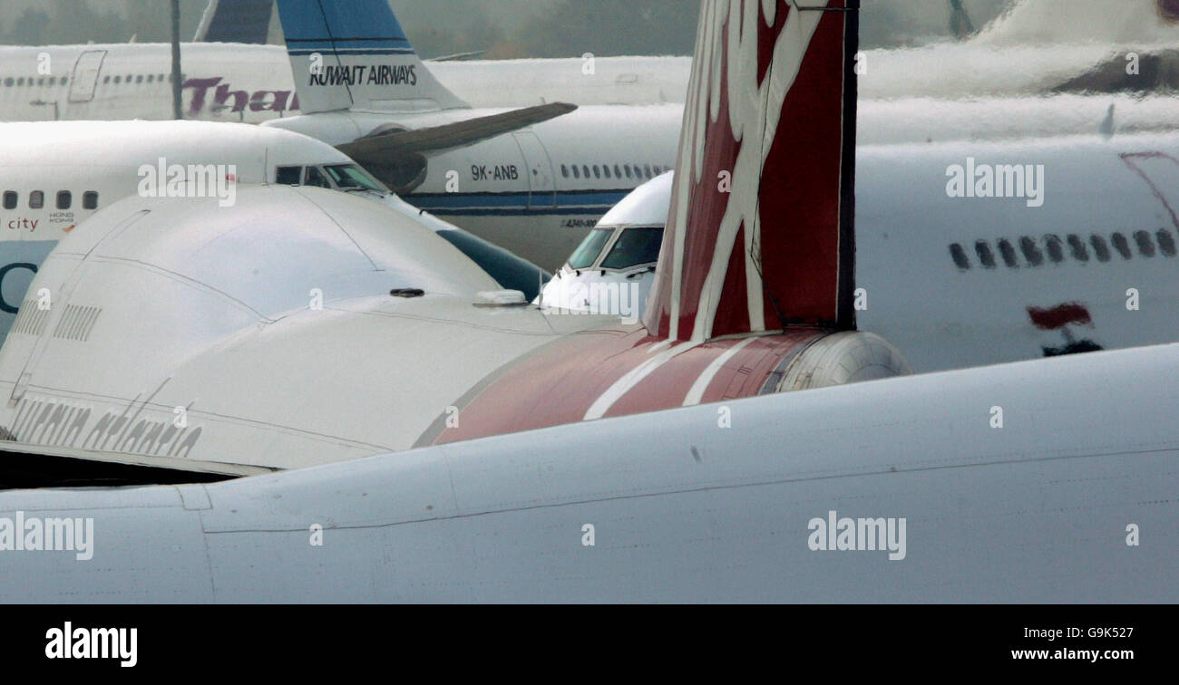 Aircraft congestion at Terminal Three at Heathrow airport Stock Photo ...
