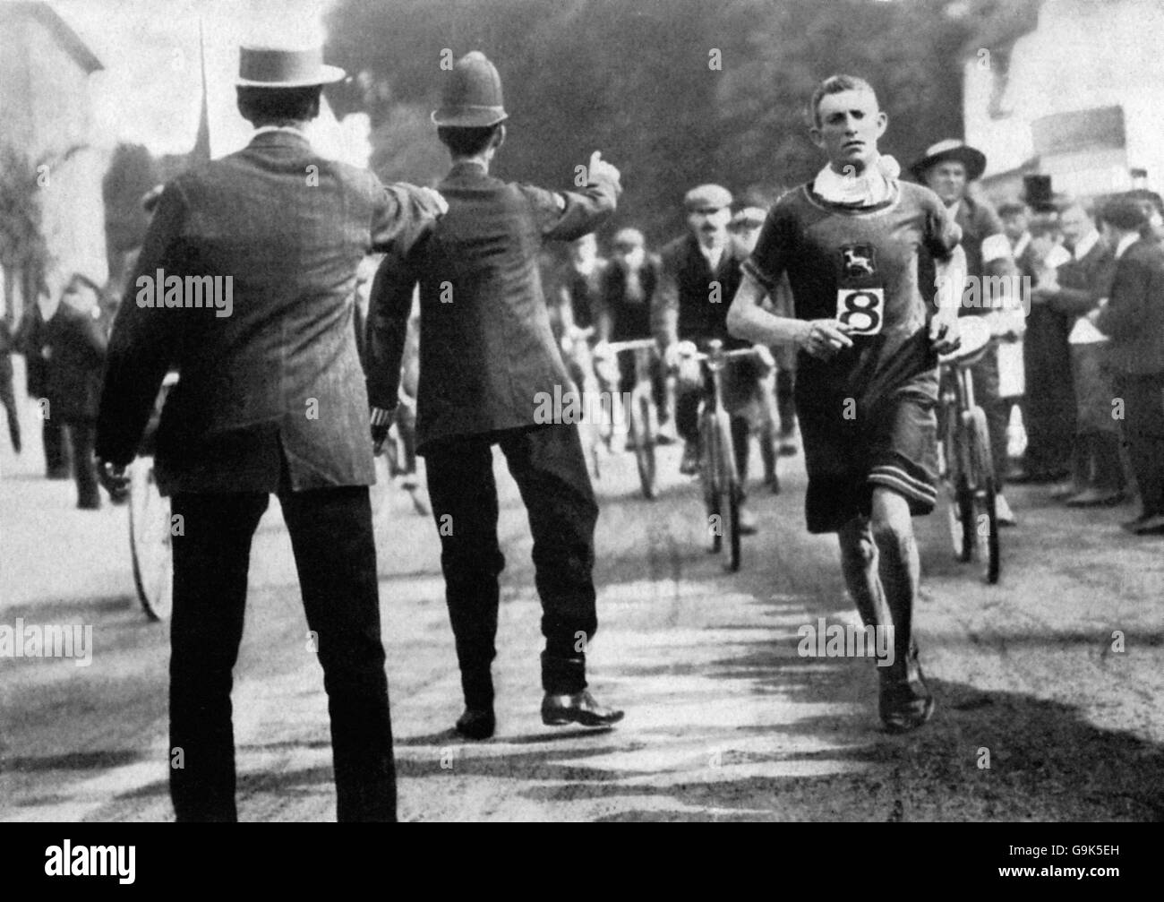 South Africa's Charles Hefferon (r), the eventual silver medallist ...
