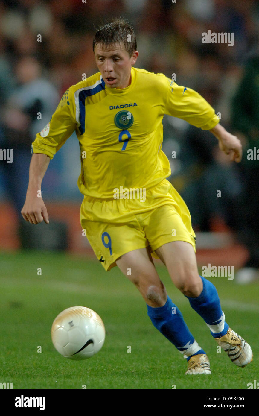 Soccer - UEFA European Championship 2008 Qualifying - Group A - Portugal v Kazakhstan - Cidade ...