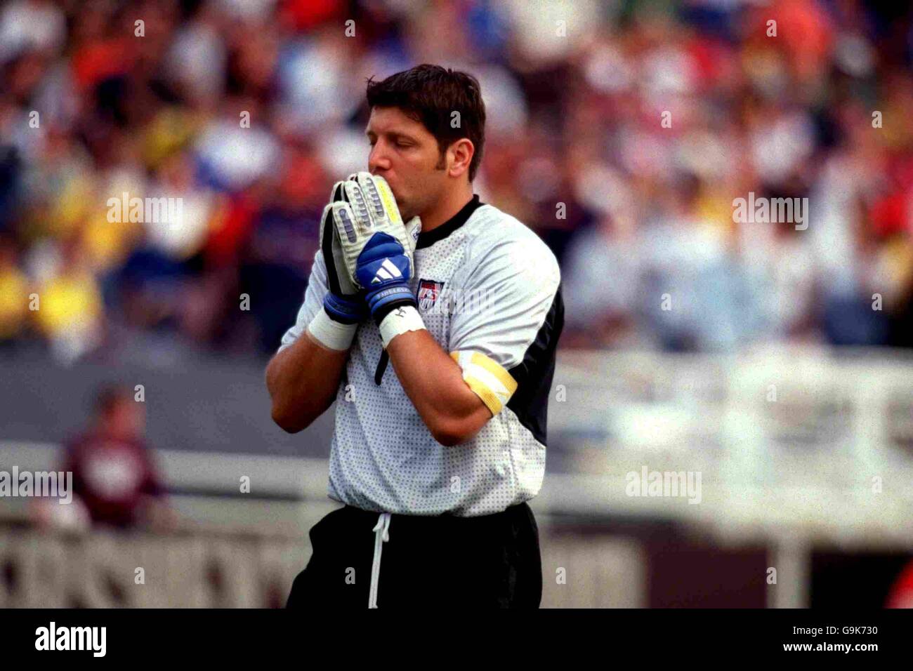 Soccer - Friendly - USA v Brazil. Tony Meola, USA goalkeeper Stock ...