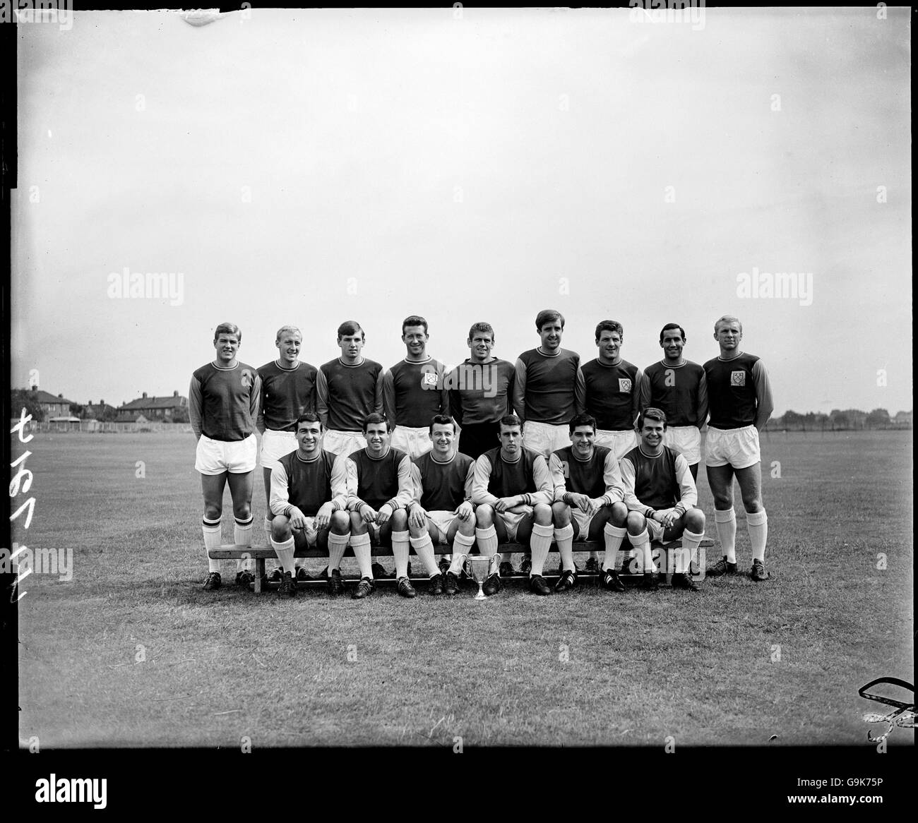 West Ham United team group: (back row, l-r) Jack Burkett, Joe Kirkup ...