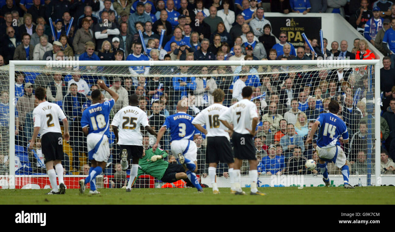 Alan Lee completes his hat-trick from the penalty spot and Ipswich Town ...