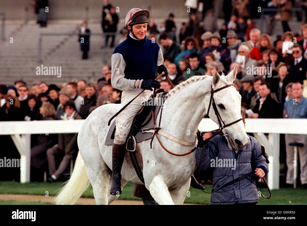 Richard dunwoody desert orchid hi-res stock photography and images - Alamy