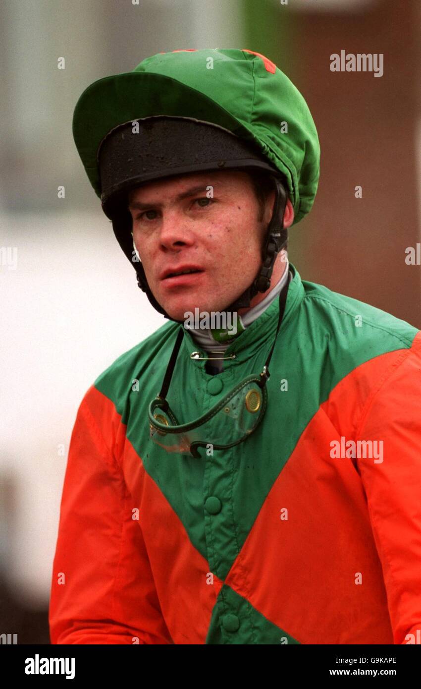Jockey adrian maguire hi-res stock photography and images - Alamy